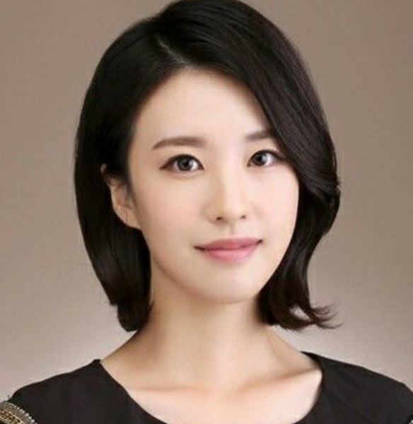 안귀령 앵커 프로필 결혼 나이 남편 자녀 가족 고향 학력 대변인 국회의원