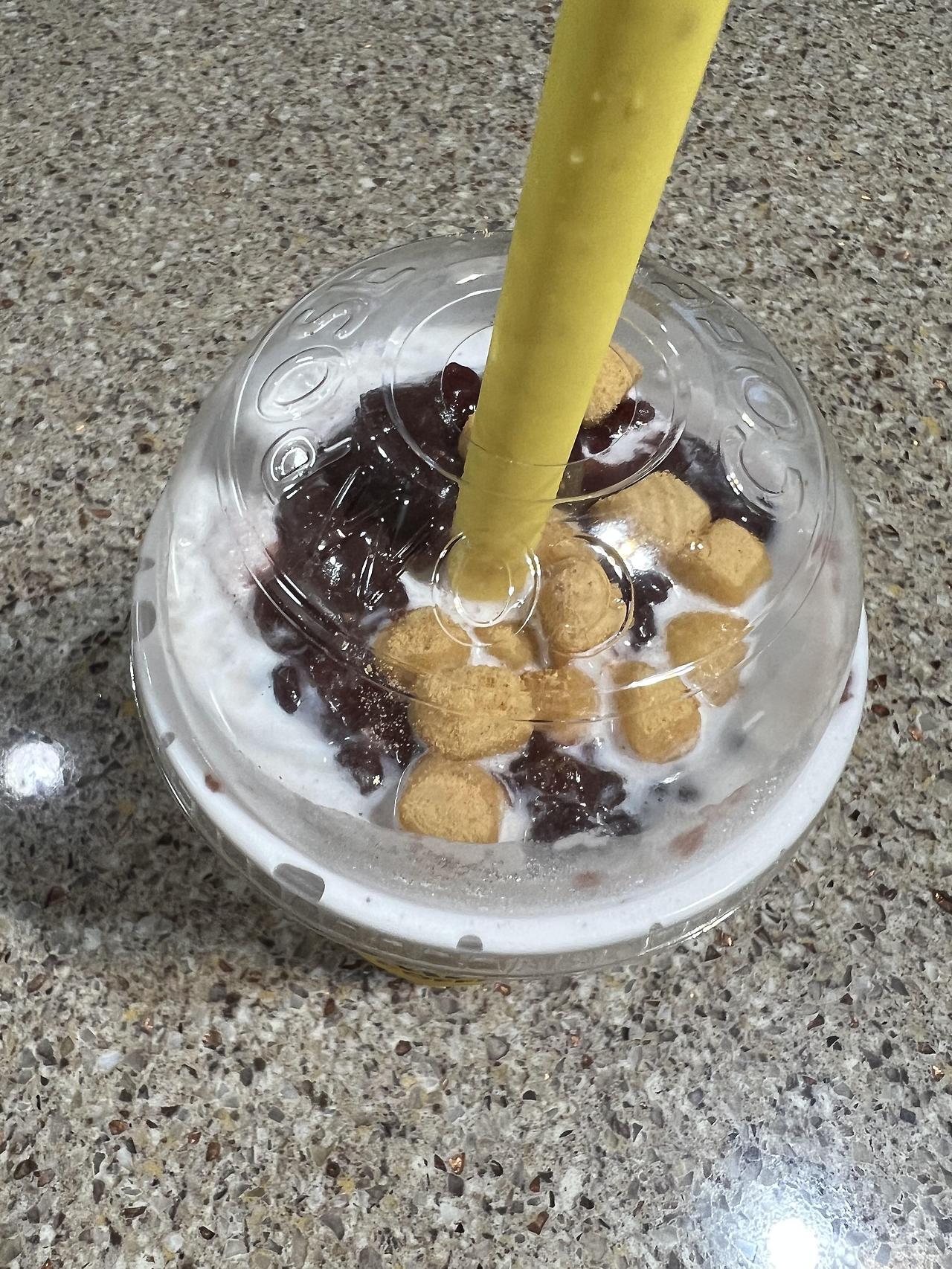 컴포즈 커피 팥빙수 맛 팥절미 밀크쉐이크 메뉴 가격 칼로 추천 후기