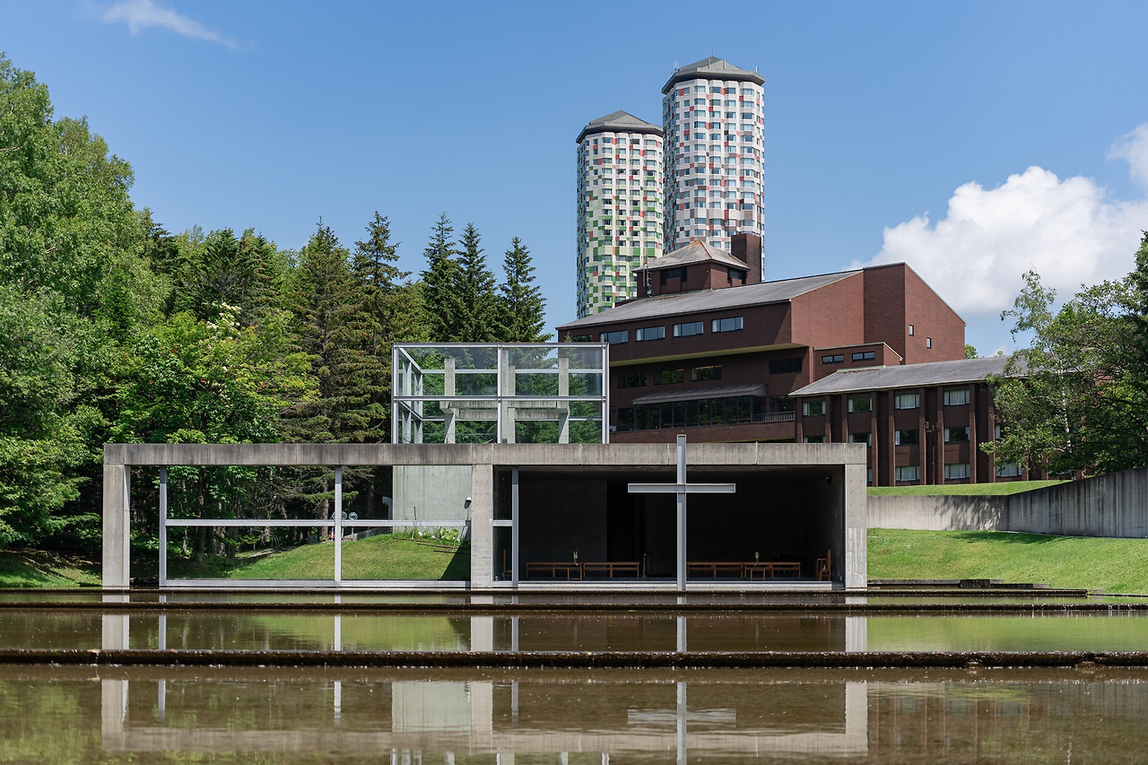 다시 찾은 물의 교회church On The Water 여름 홋카이도 여행 호시노 리조트 토마무