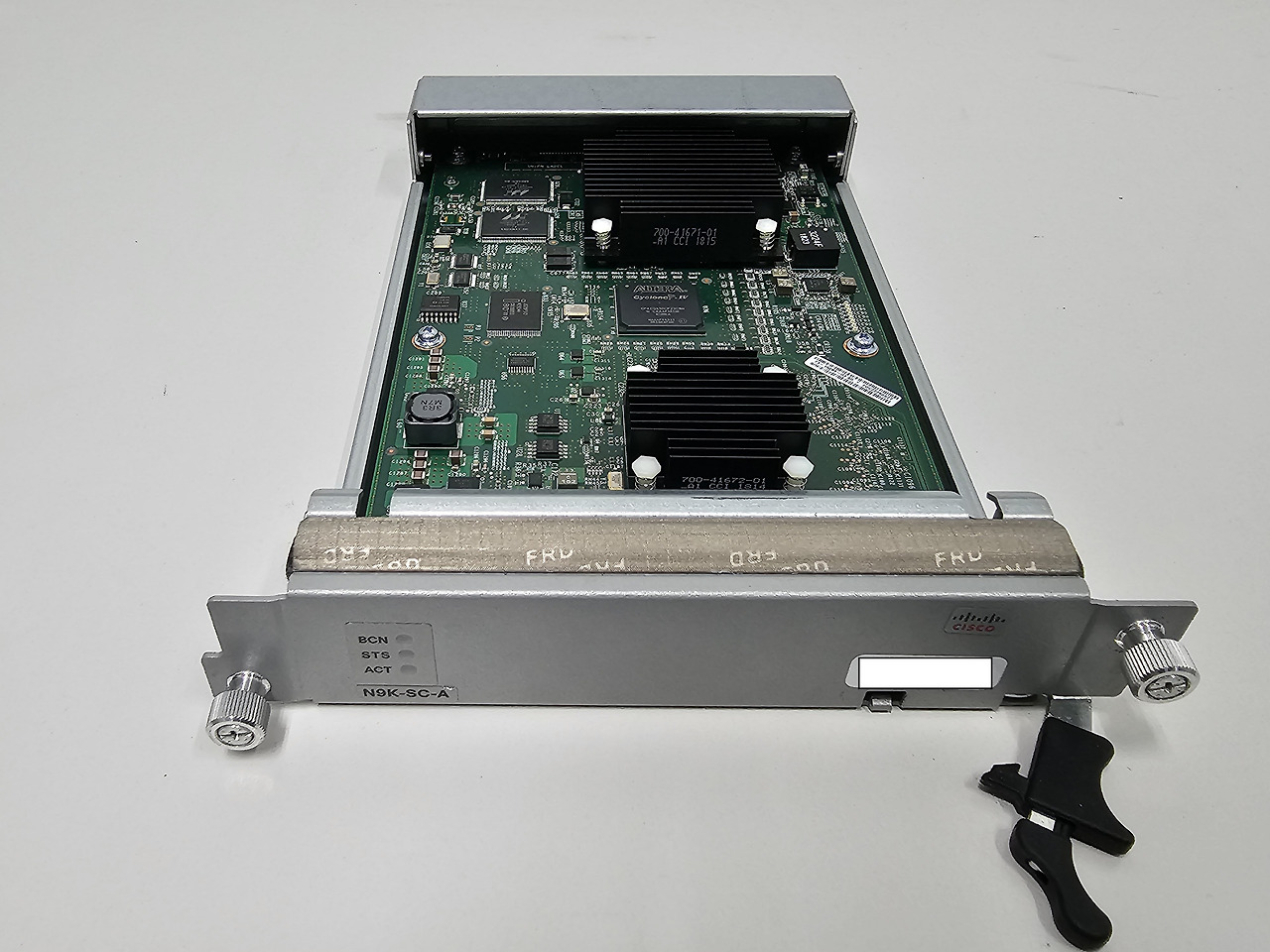 CISCO NEXUS 9500 샤시형 스위치의 모듈 구성