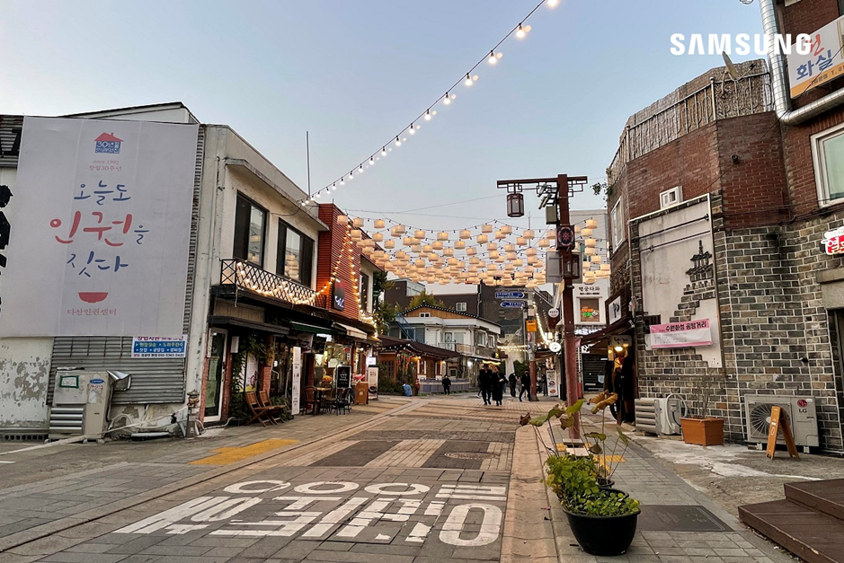 손끝에서 작품을 만들어 내는 예술가의 Feel을 느끼고 싶다면 수원 가볼 만한 곳 Feat 수원 데이트 코스