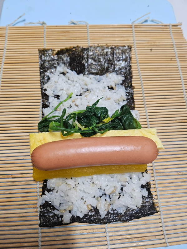 간단하게 뚝딱 소세지김밥 만들기