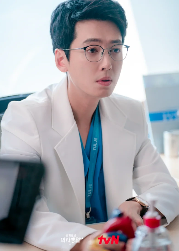 슬의생 시즌3 고윤정 프로필 출연진 정보 Ott 언젠가는 슬기로울 전공의생활