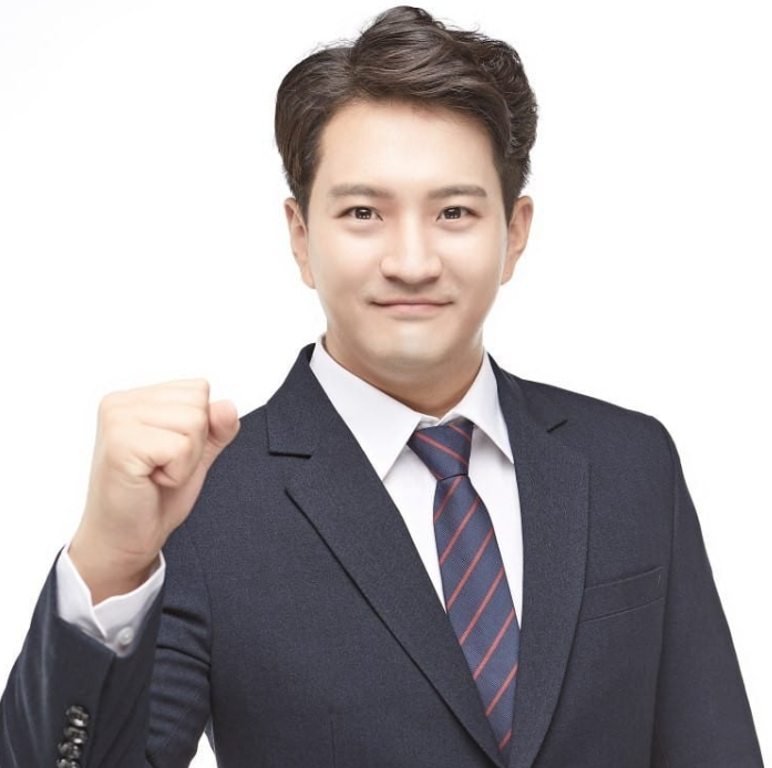전용기 프로필 전용기 나이 학력 고향 전용기 의원 결혼 민주당 전용기