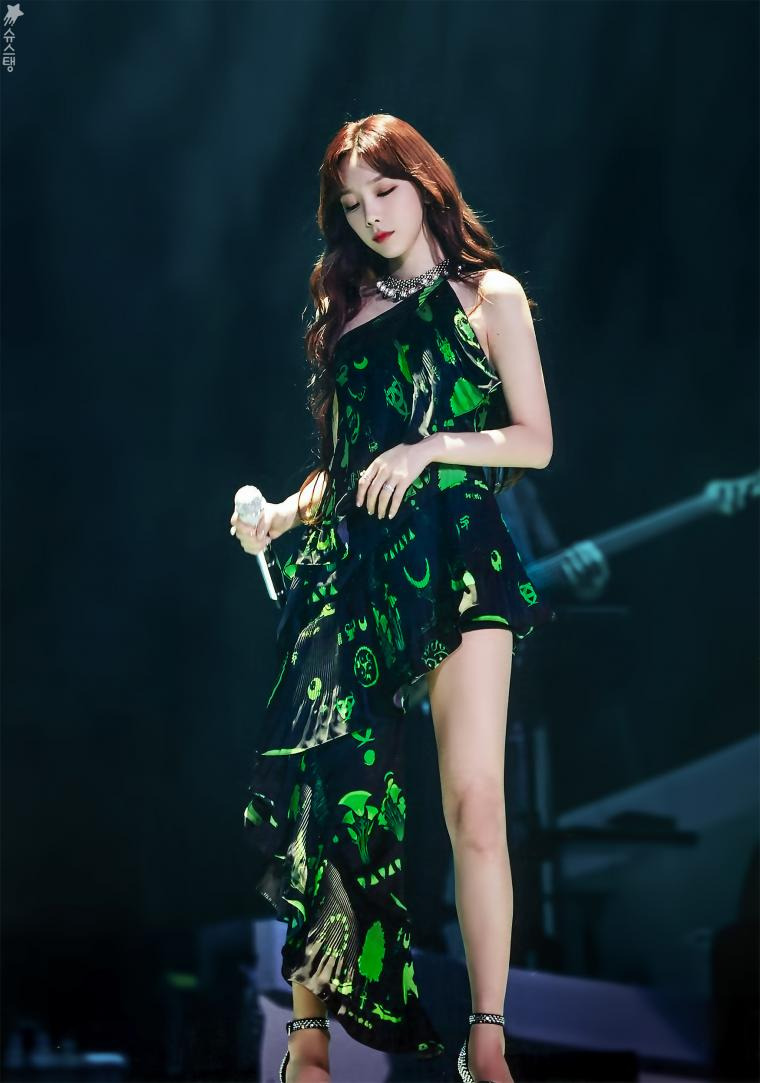 Taeyeon Concert Photoshoot 10 Images | KpopCelebs