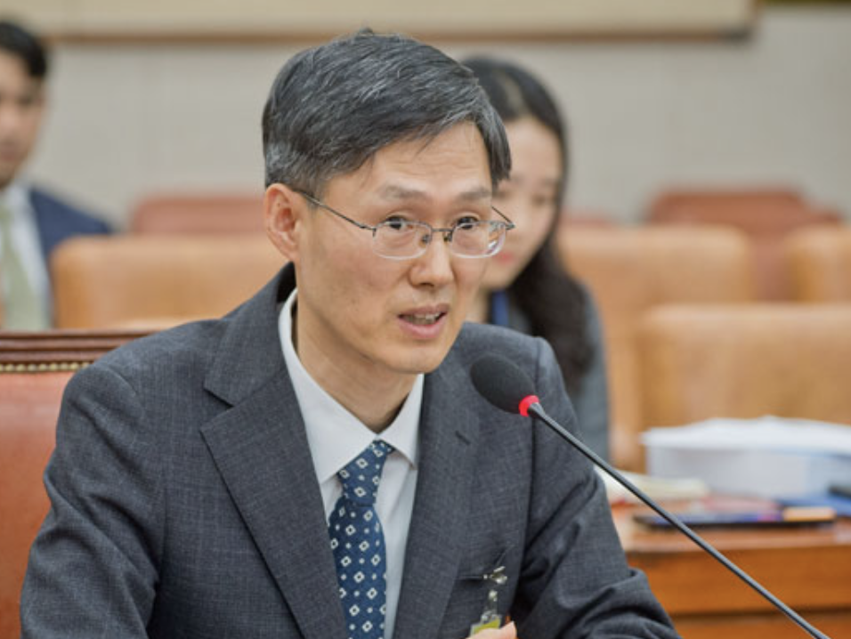 법관 문형배 프로필 정보 나이 재산 고향 학력 판사이력 헌법재판관