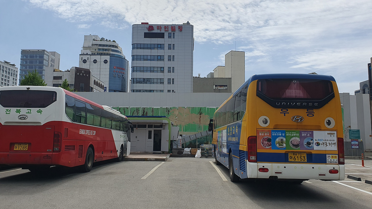20230422 안양역 시외버스정류장과 버스운행시간표