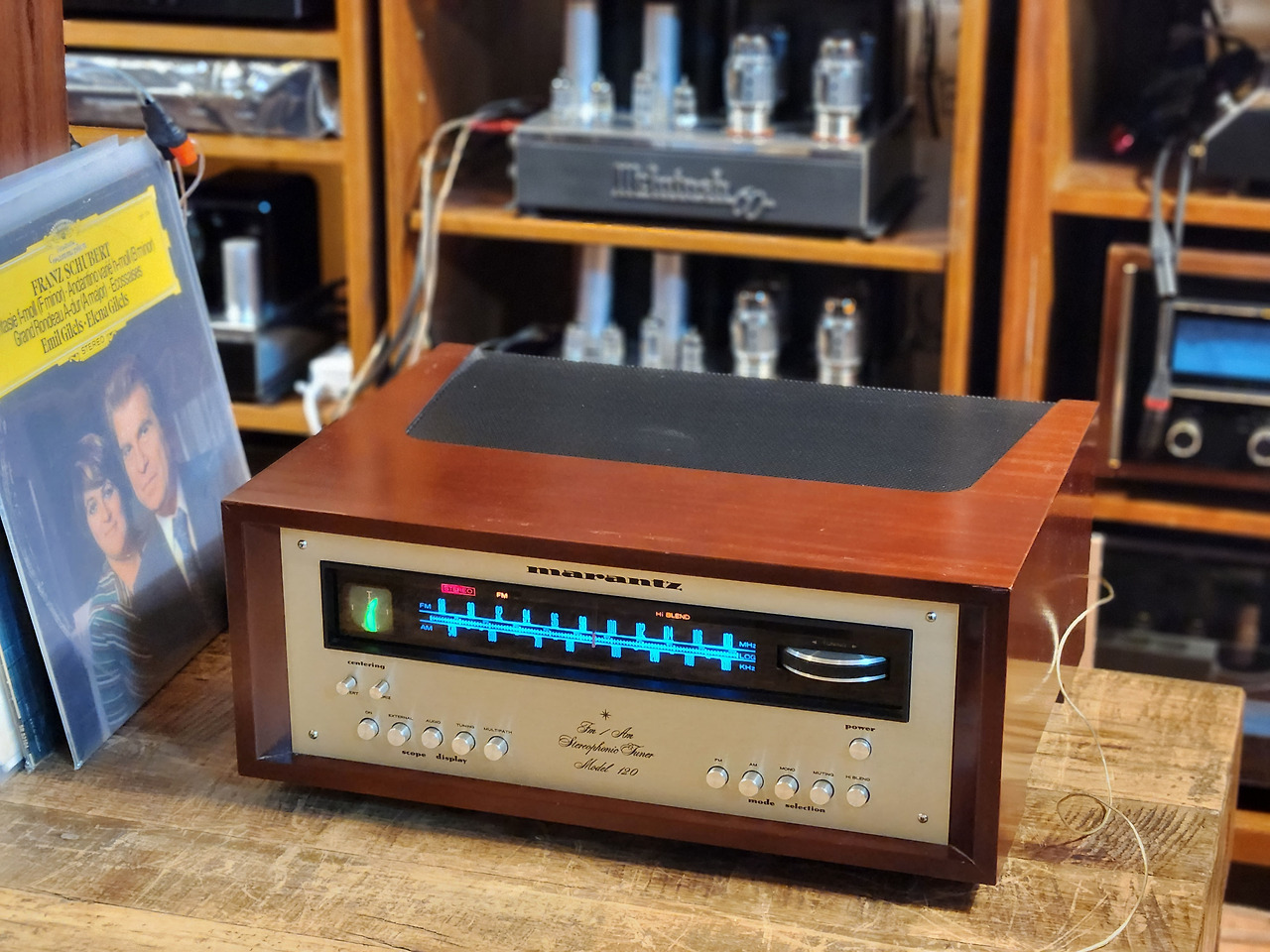 보기드믄 Marantz 마란츠 명기 모델 120 스코프형 아날로그 튜너 입니다 A급 Stock Out