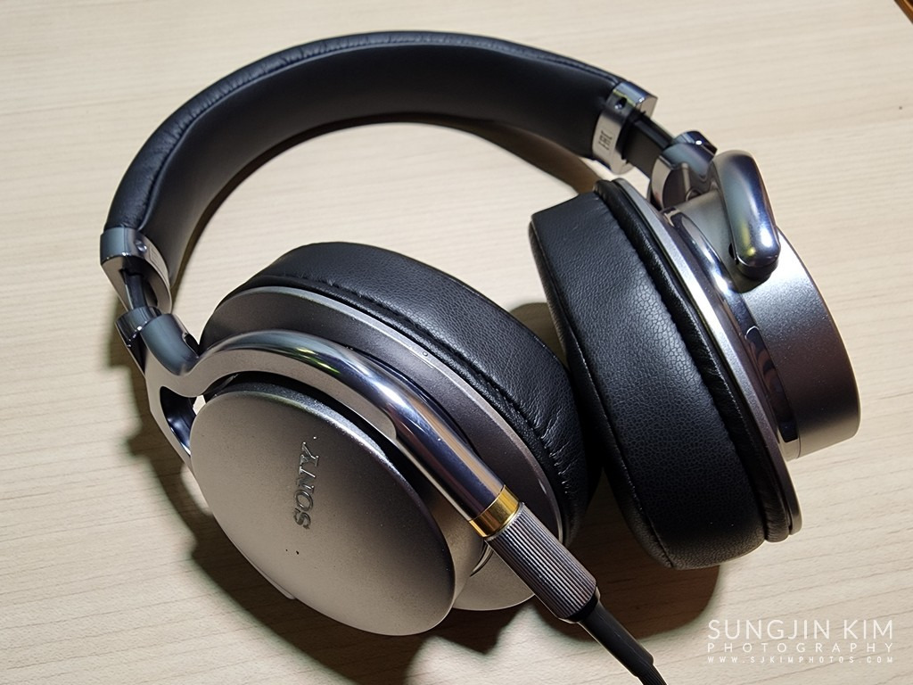 소니 MDR-1A 헤드폰 이어패드와 헤드밴드 교체하기