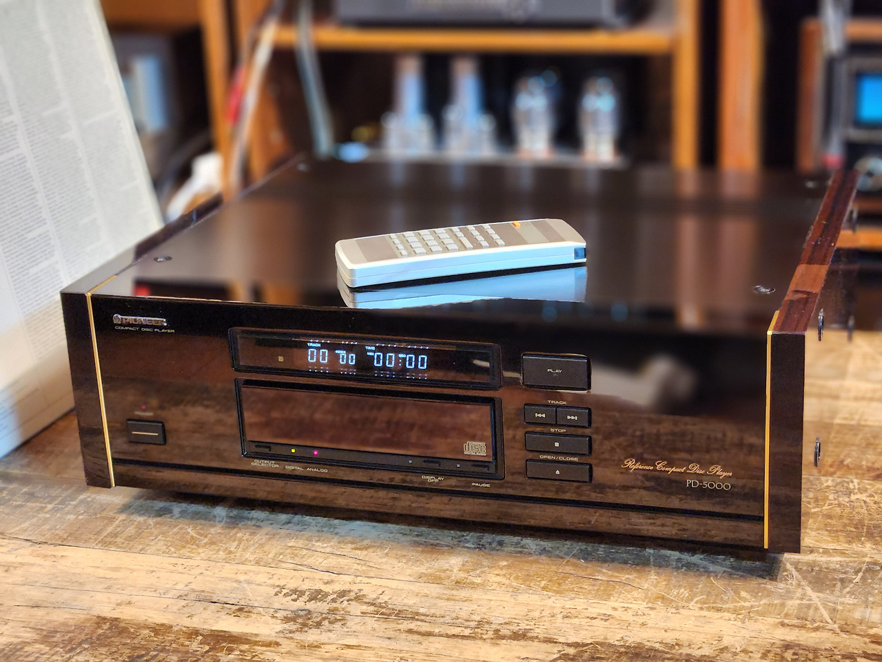 보기드믄 Pioneer 파이오니아 사의 명기 Pd 5000 시디 플레이어 입니다 신품픽업 교체 리모컨 A급