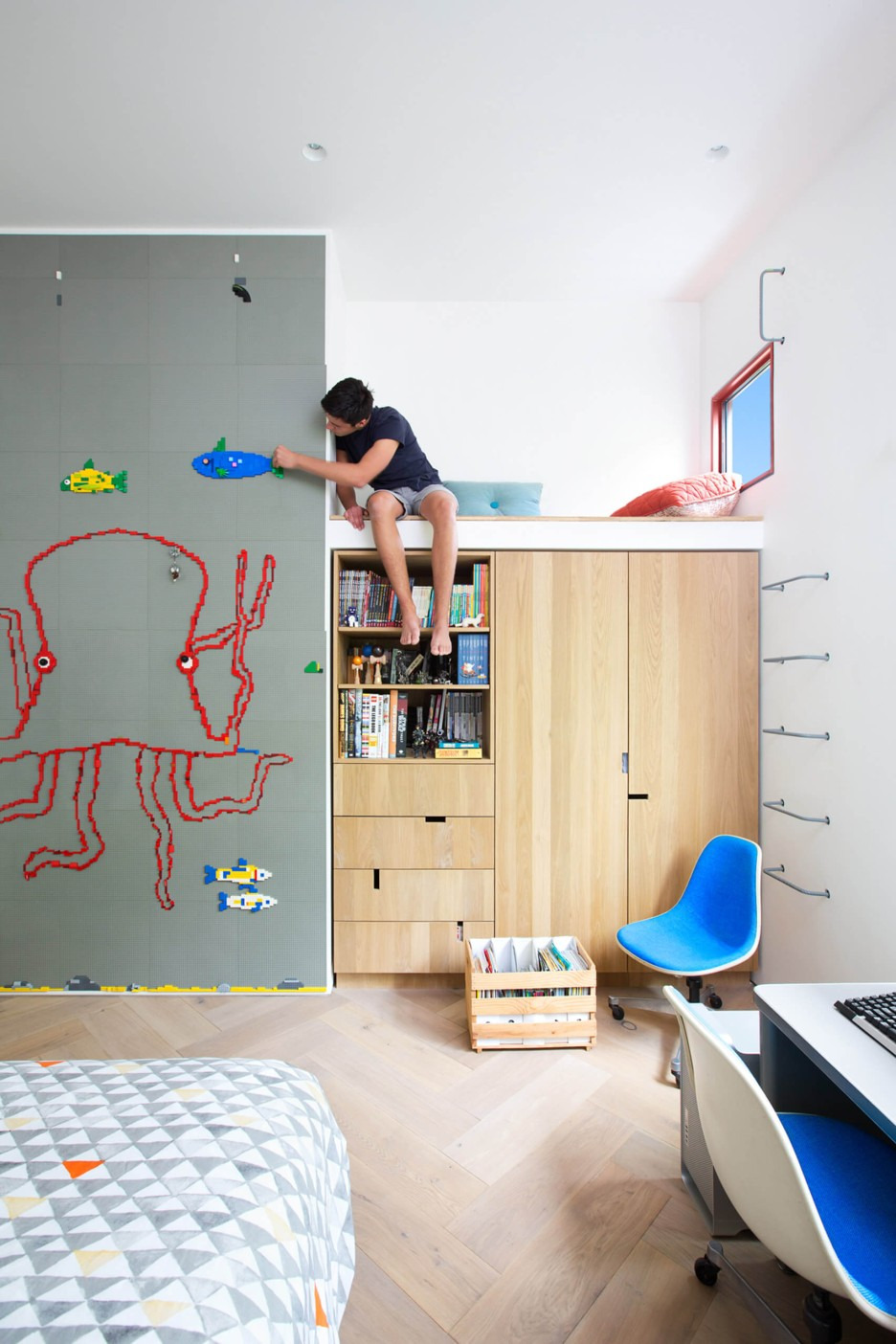 키즈룸 5가지 컬러: 5 COLOUR BLOCK WALL IDEAS FOR YOUR KIDS ROOM