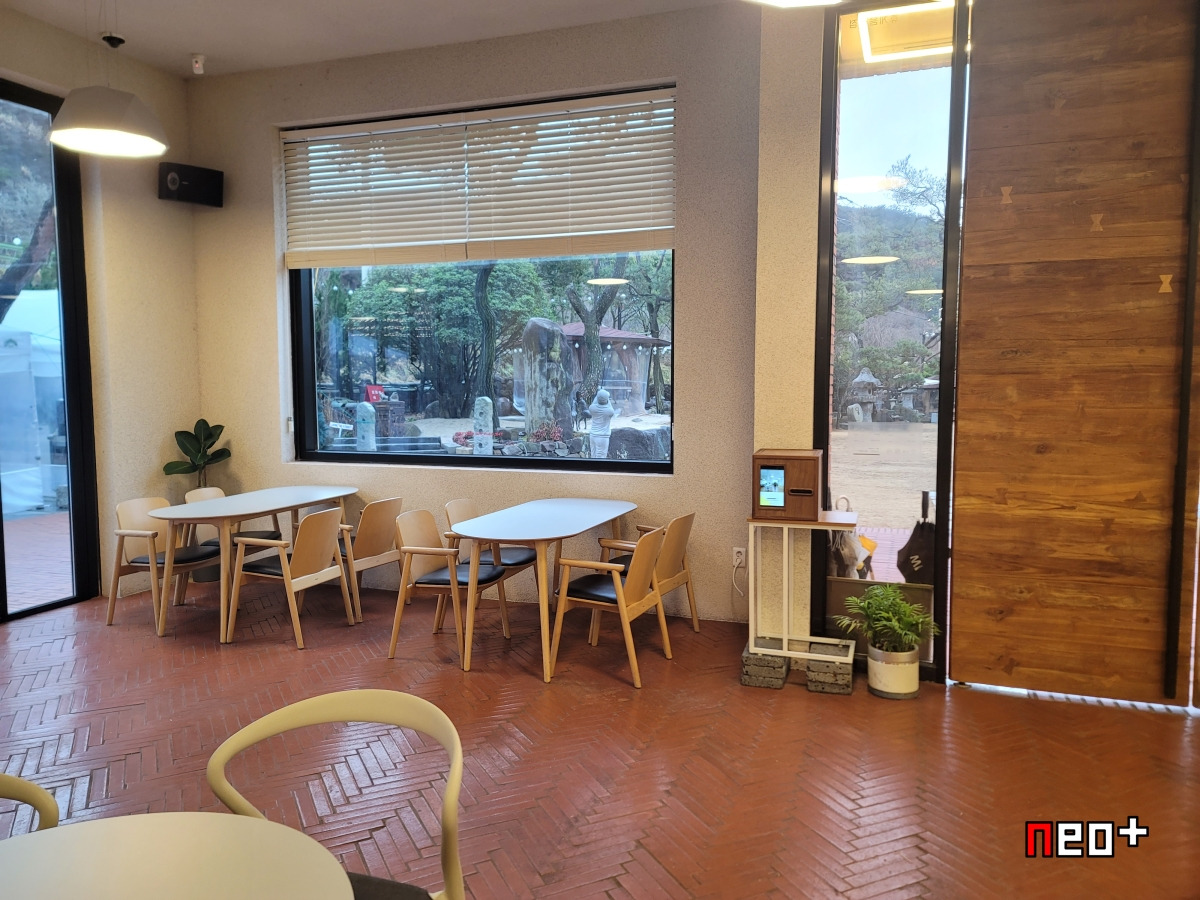 카페 더웨이닝커피 동부로점the Waining Coffee 경남 진주시 문산