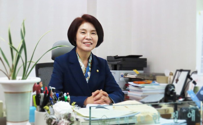 한정애 닷컴 동행하실까요 한의신문 지역내 통합 돌봄 구축에 한의사 역할 기대”