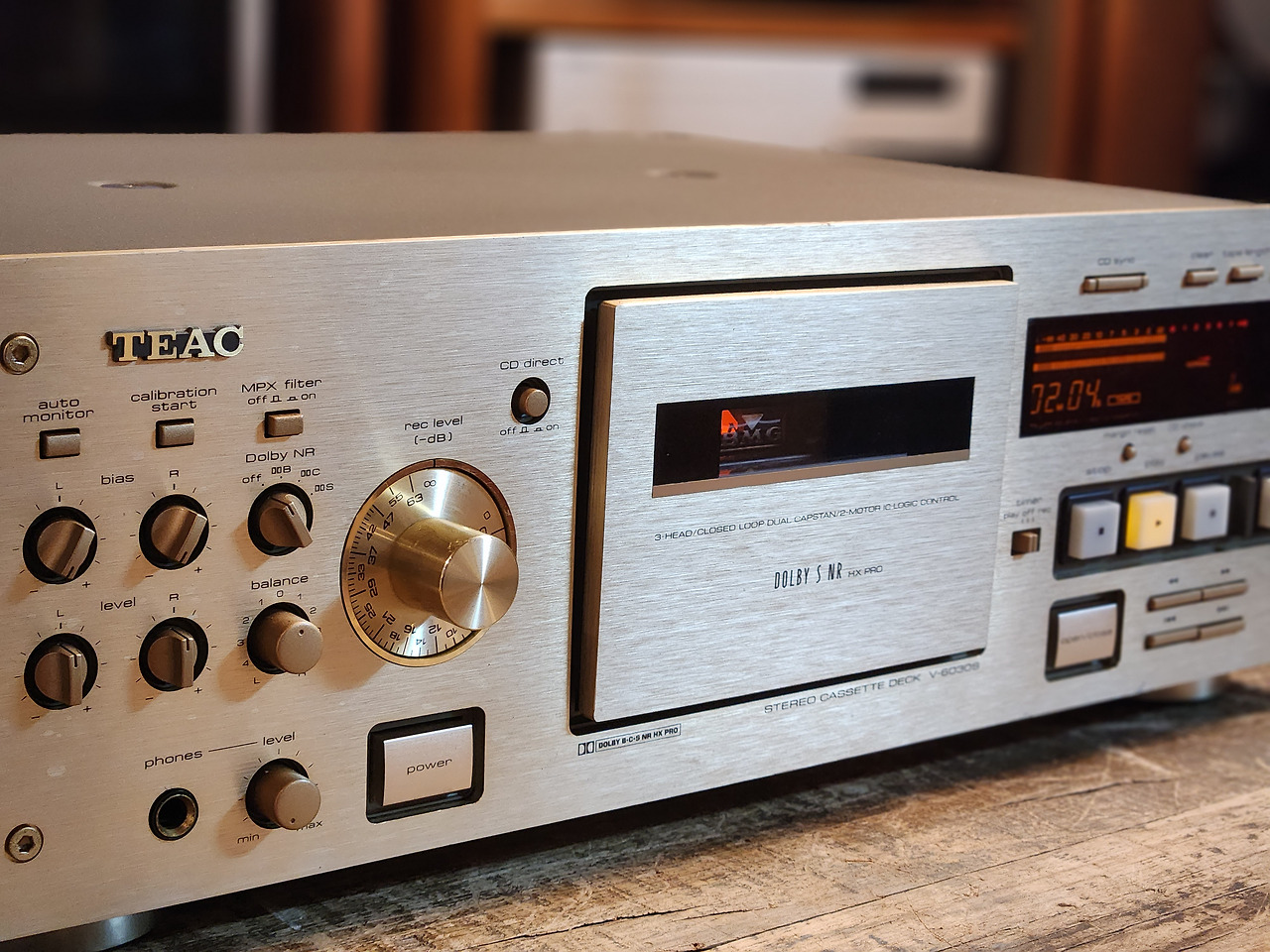 TEAC 티악 사의 V-6030S 디지털 3헤드 Cassette deck 플레이어 입니다 -A급 220V-(Stock-out)
