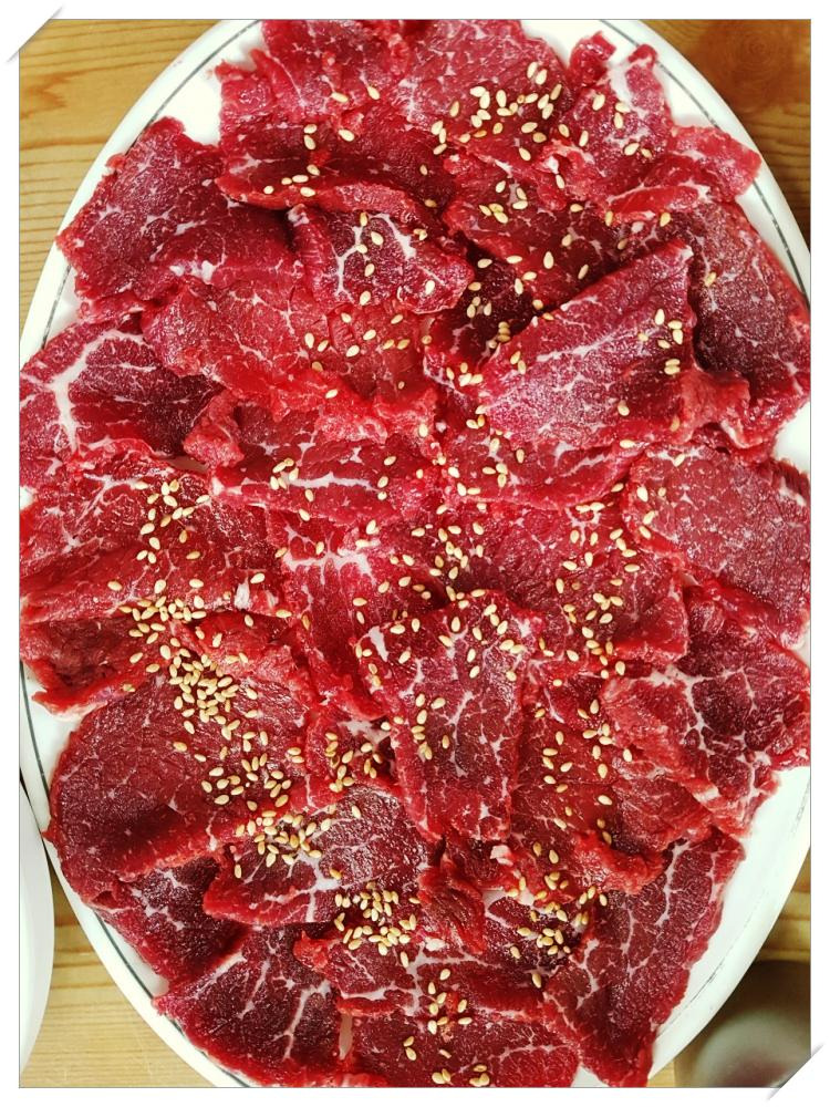 허영만의 백반기행 127회 소머리국밥 국밥 육사시미 육회 뭉티기 파는 곳 전북 군산 맛집 연락처 위치 어디 정혜선 나운동