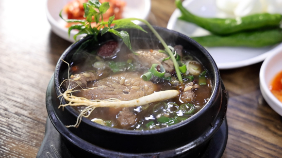 동네 한 바퀴 285화 떠나지 않는다 서울 목동 신정동 12가지 약초 삼계탕 삼계탕 맛집 보양식 약초 술