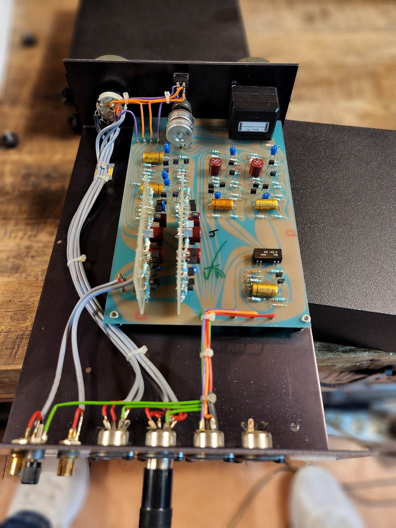 Naim 네임오디오 Nac42 프리엠프와 Nap110 파워엠프 조합입니다 후기형 A급 220v Stock Out