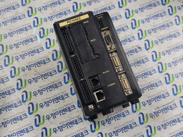 KEYENCE VISION CONTROLLER / CV-X100A