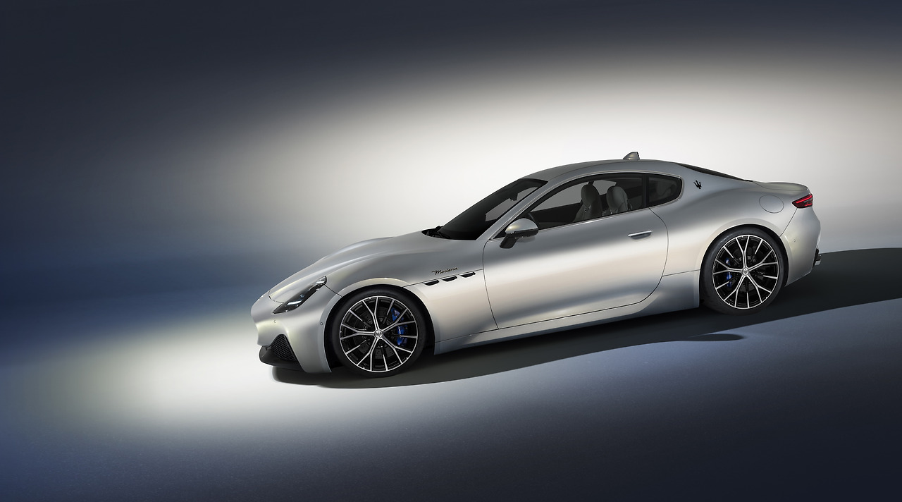 2023 마세라티 그란투리스모maserati Granturismo 풀 체인지 3가지 트림 원본 사진 정리