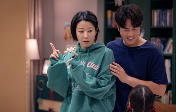 전혜진 배우 나이 키 프로필 고향 학력 남편 이선균 아들 라이딩인생