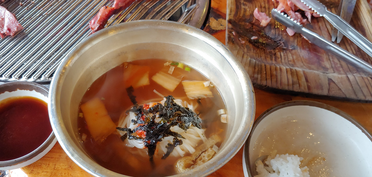 별을 쏘다 안집 간장게장 백운호수 온누리장작구이 등 먹부림