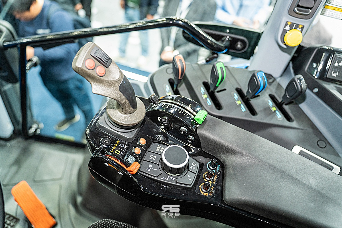 트랙터가 이렇게 대단한 줄 몰랐지? – LS 엠트론 MT9