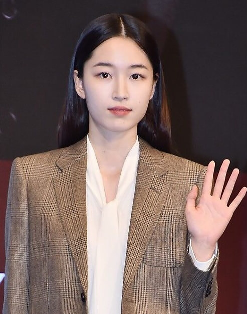 원지안 프로필 나이 키 학력 본명 결혼 남자친구 이상형 오징어게임
