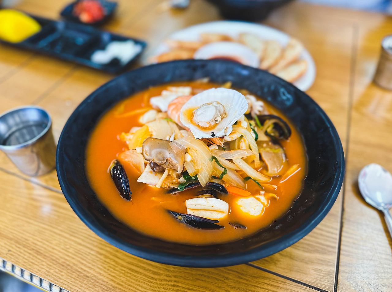 태안 윤가네 바다짬뽕 자연산 홍합이 들어간 짬뽕 맛집