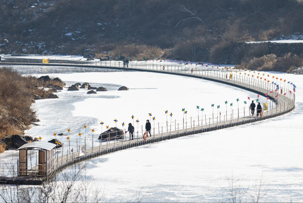 2025 철원 한탄강 얼음트레킹 축제 겨울 여행지 추천과 입장료 프로그램 총정리