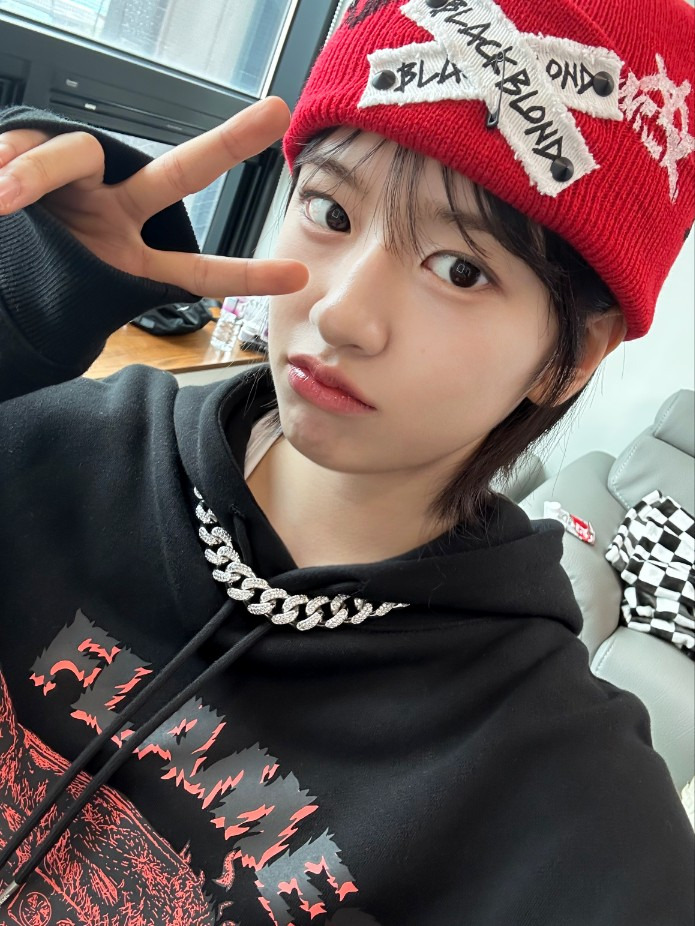 안유진 키 프로필 데뷔전 과거사진 몸매 가족 아빠 작품활동 직캠