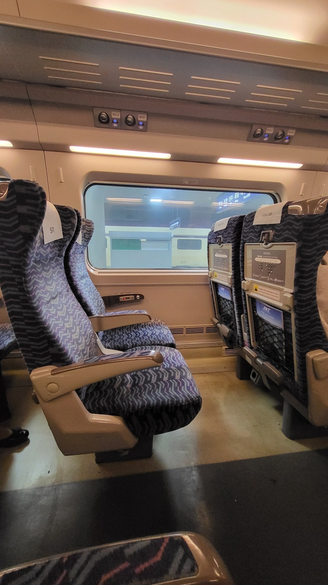 KTX vs SRT: 우리나라의 기차 종류와 차이점 feat. 무궁화호, 누리로, ITX, GTX 등