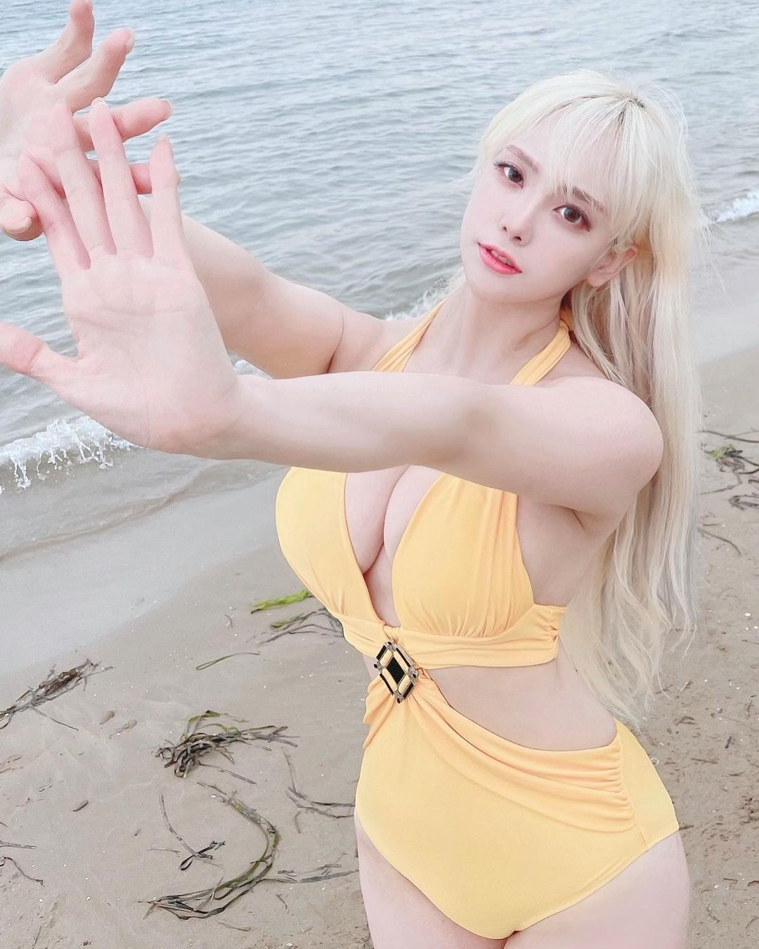 아프리카 Bj 퀸다미 님 오징어게임 코스프레 사진 모음 — 스타들의★ 근황을 모아서