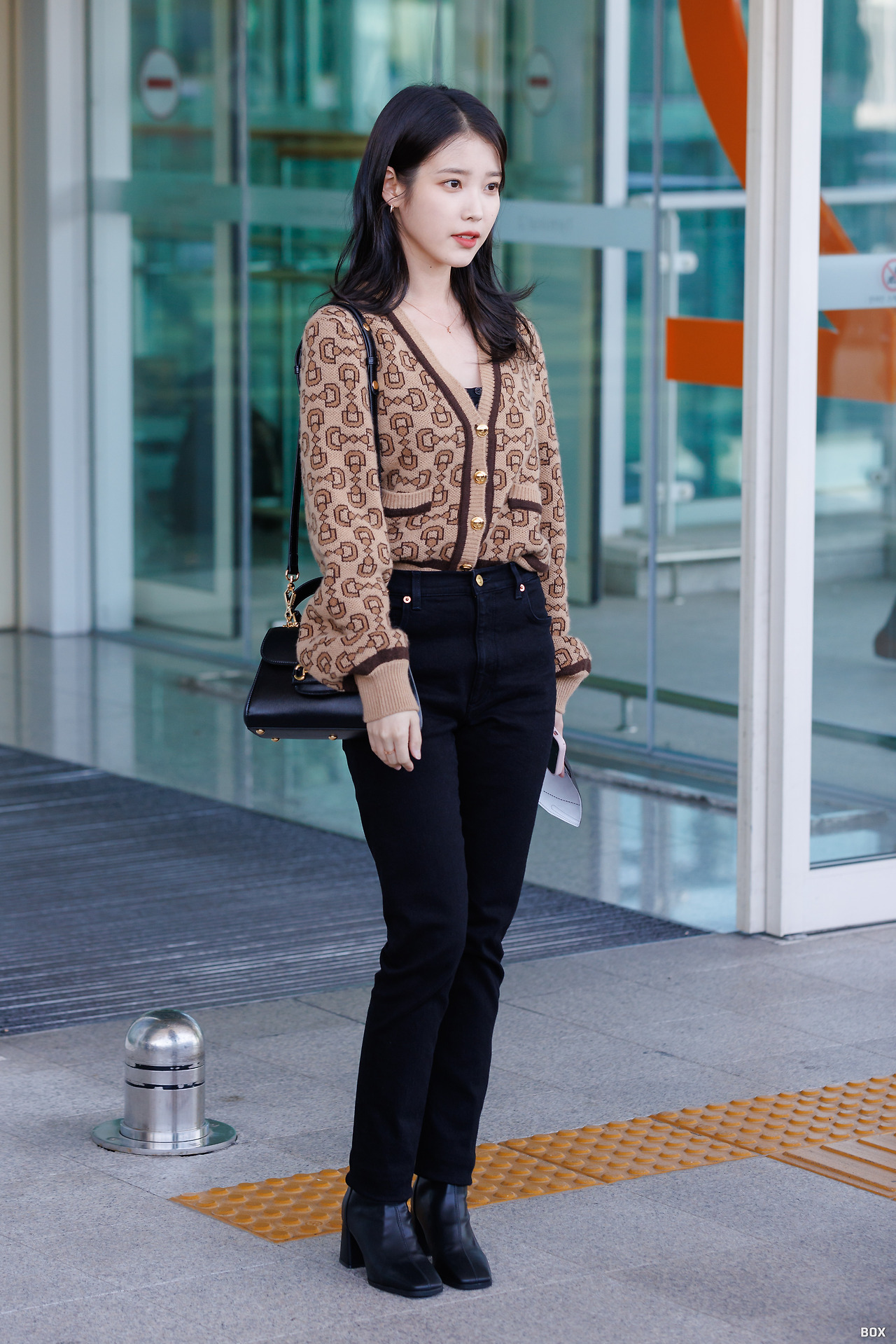 220922 아이유 인천공항 출국