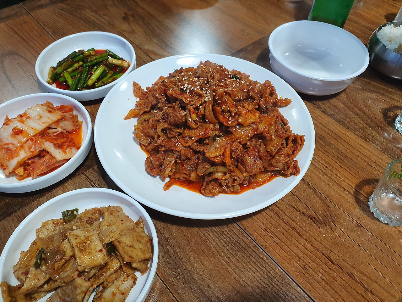 의정부 용현동 맛집 유가네 제육볶음과 만두국