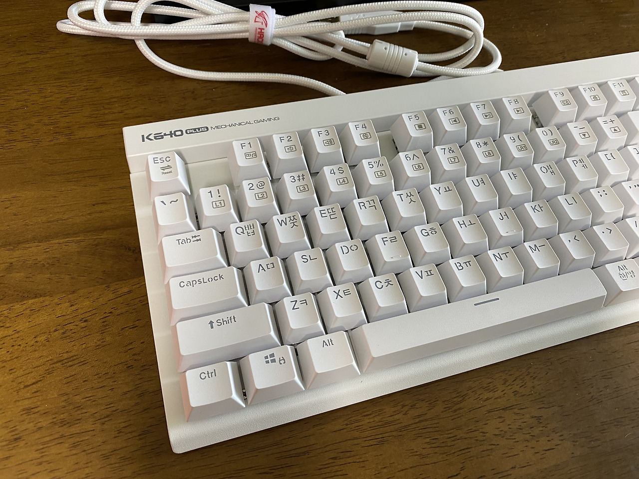 앱코 HACKER K640 플러스 축교환 LED 게이밍 키보드 후기