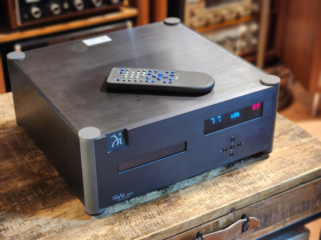 Wadia 와디아 명기 CD-850 시디 플레이어 입니다-로이코정품 220v 정품픽업 교체 스파이크슈즈 리모컨 포함-(Stock ...