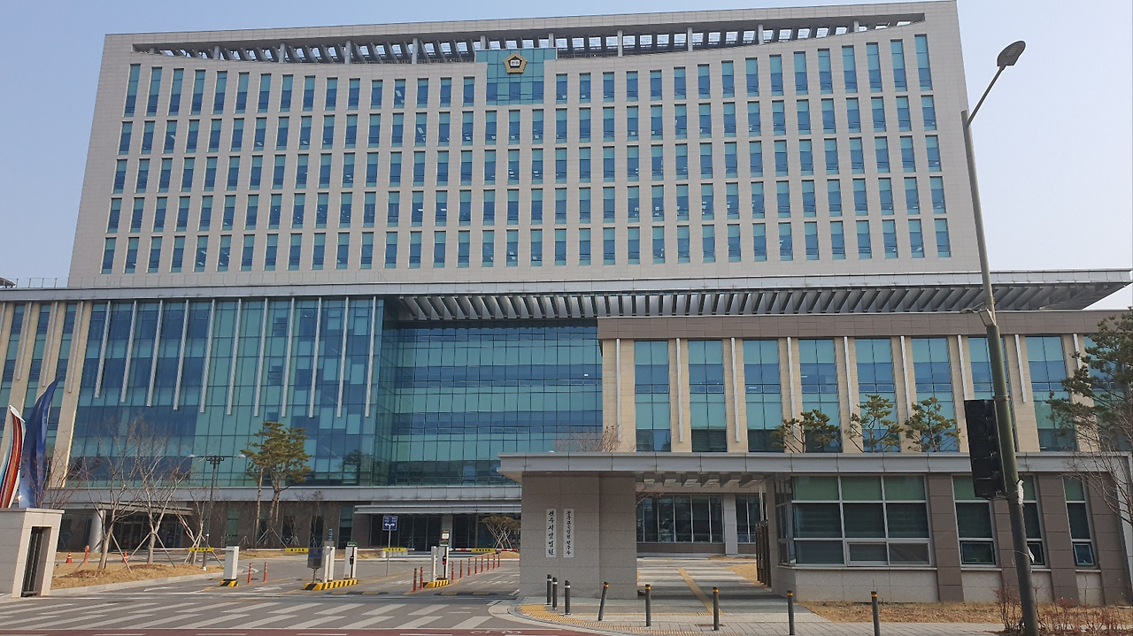 채권 압류 및 추심 했으나 압류 경합으로 배당기일이 잡혔으나 배당기일에 참석을 못했을 때 공탁된 배당금 수령을 위해 준비해야 할 서류