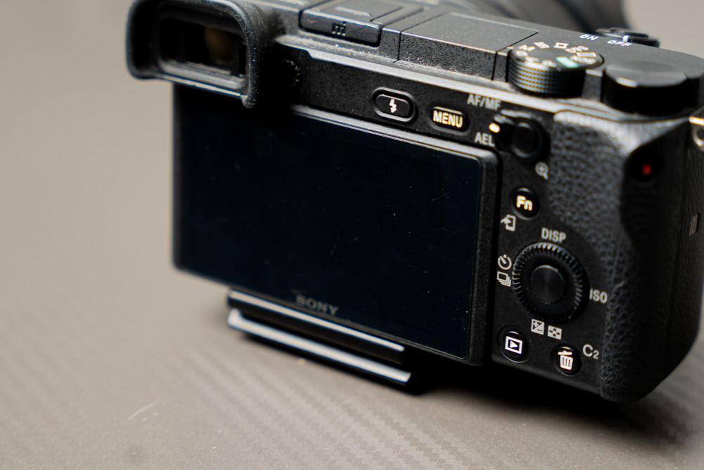 📷 [리뷰] 소니 A7M4 풀프레임 미러리스 리뷰 | 4K 스위블액정 전자식마이크 듀얼메모리 HDMI 크리에이티브룩