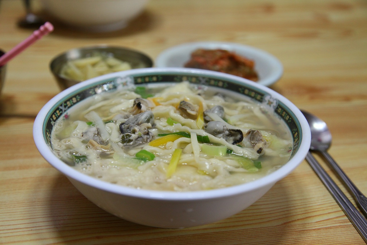 칼국수 구성과 영양소 건강에 미치는 영향