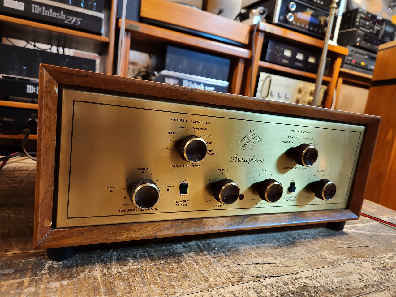 The Fisher 피셔 초기형 명기 Chassis X-1000 진공관 인티엠프 입니다(Stock-out)