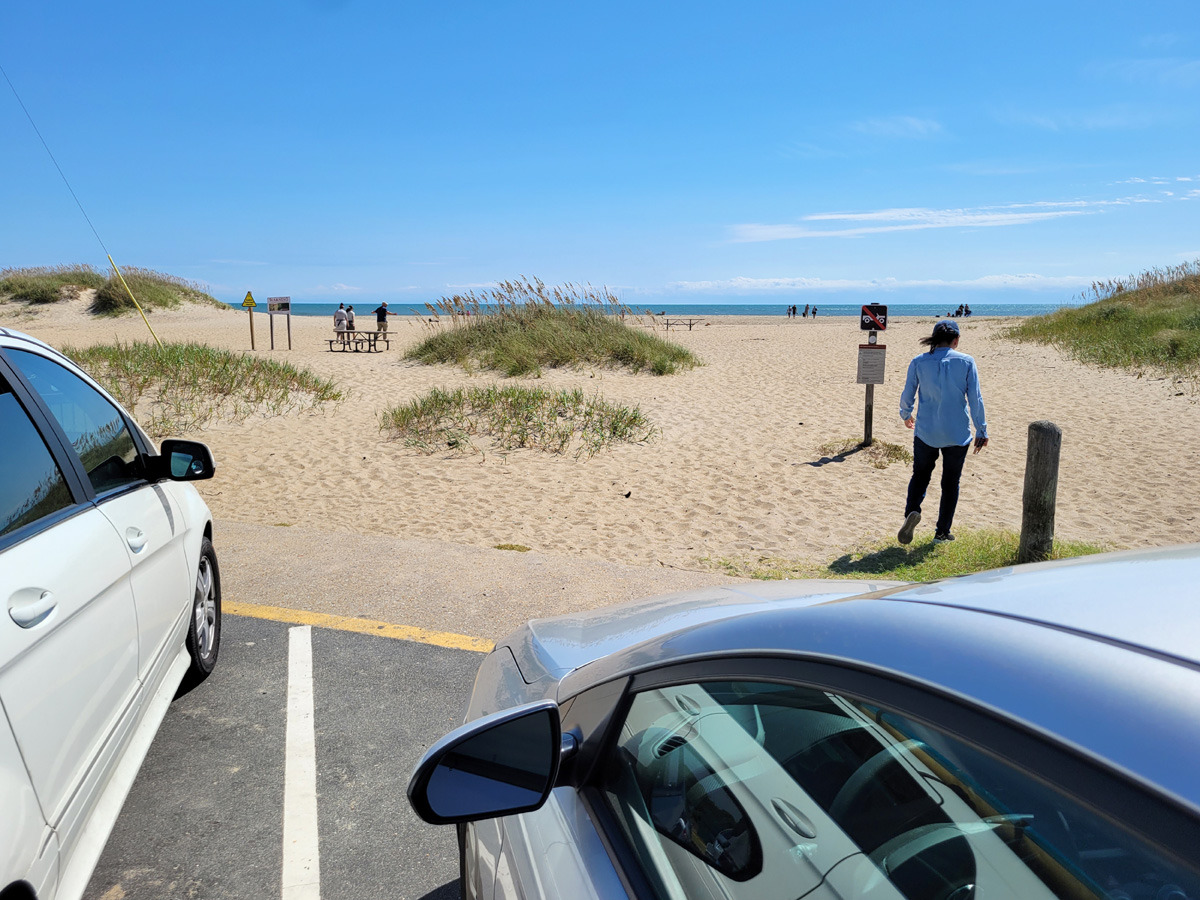 노스캐롤라이나 아우터뱅크스outer Banks에 있는 케이프해터러스cape Hatteras 국립해안과 등대