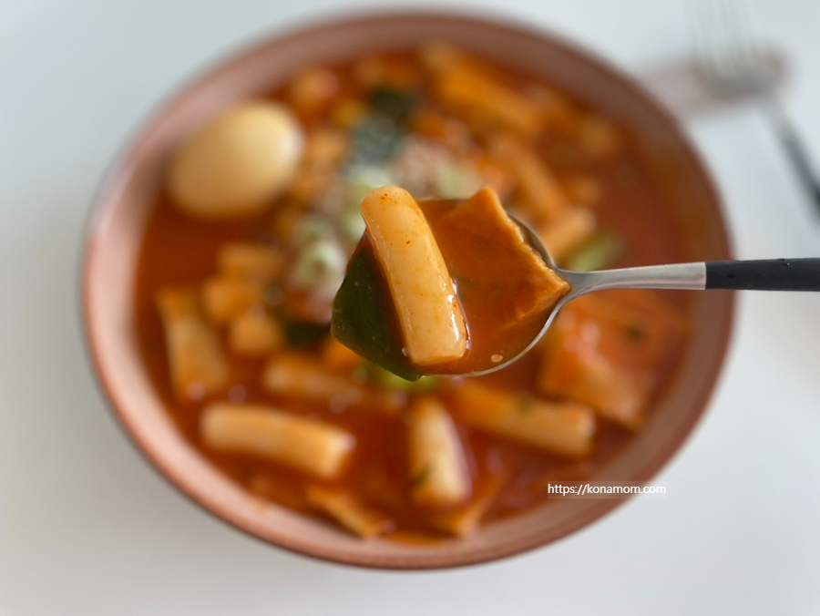 Cj떡볶이 슈퍼에서 구입할 수 있는 간편 떡볶이 경주 미정당 국물떡볶이 먹어 봤습니다