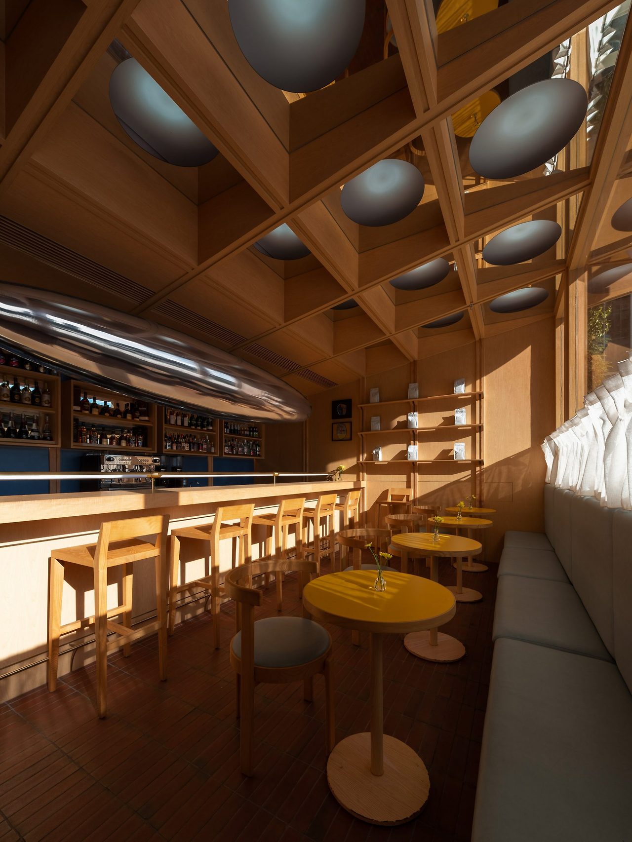 *캐빈인더 씨티 Various Associates designs C2 Cafe & Bar as a wooden "cabin in ...