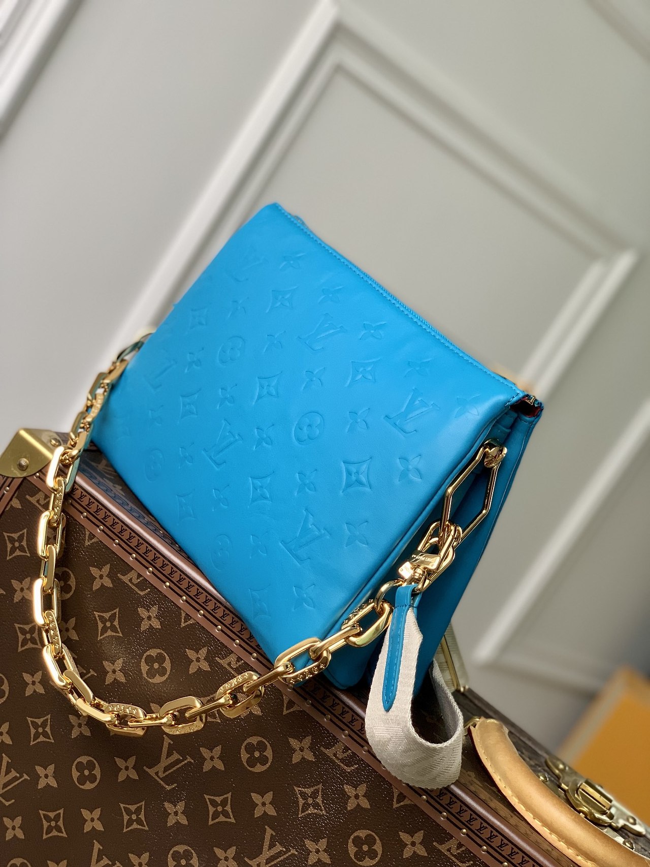 루이비통 쿠상 PM 블루 숄더백 M57790 Louis Vuitton Coussin PM Blue Shoulder Bag M57790