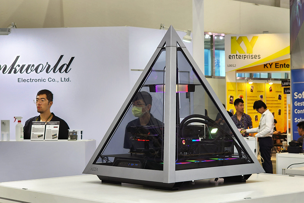 [컴퓨텍스 2023] AZZA의 제일 독특한 PC 케이스 살펴보니?