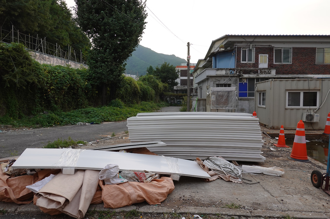 20230910 안양8동 상록마을 재개발로 철거중이다