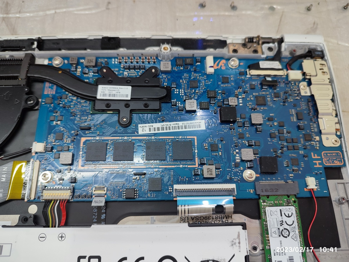 NT900X5L-K24W 분해