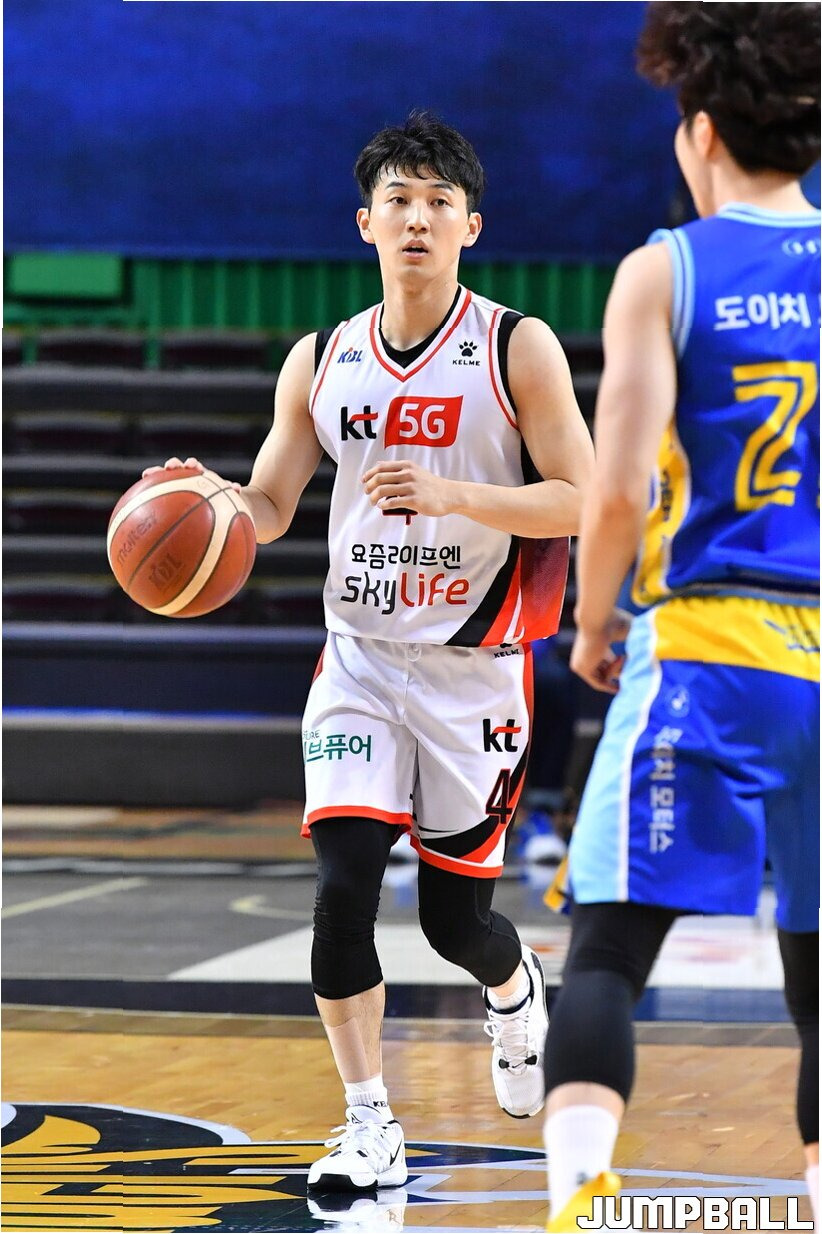 KCC, FA 큰손으로 거듭나다: 최진광·김훈 영입으로 뎁스 강화