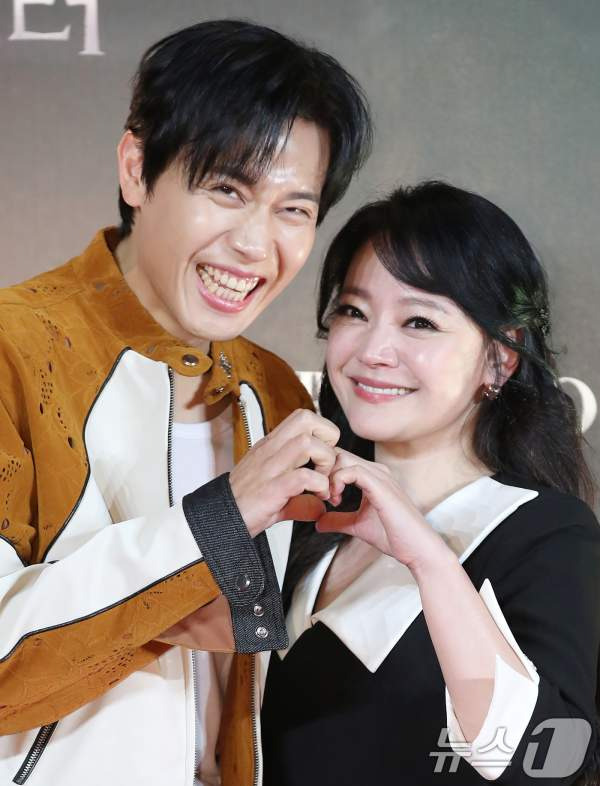 김소현 뮤지컬 배우 프로필 재혼 이혼 남편 손준호