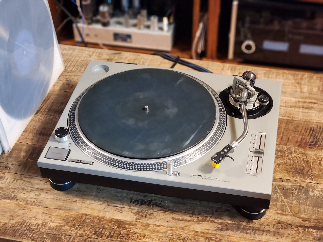 Technics 테크닉스 스테디셀러 Sl 1200mk2 턴테이블 입니다 220v A급 플레터메트 업그레이드 버젼 신품스타일러스